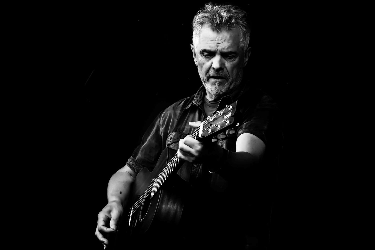 #Preview: Legendary Folk Icon Iain Matthews Takes The Atkinson by Storm ...